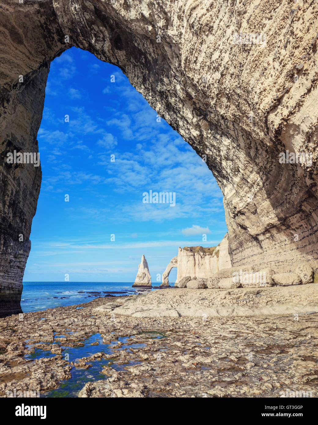 famouse Etretat arch rock, France Stock Photo - Alamy