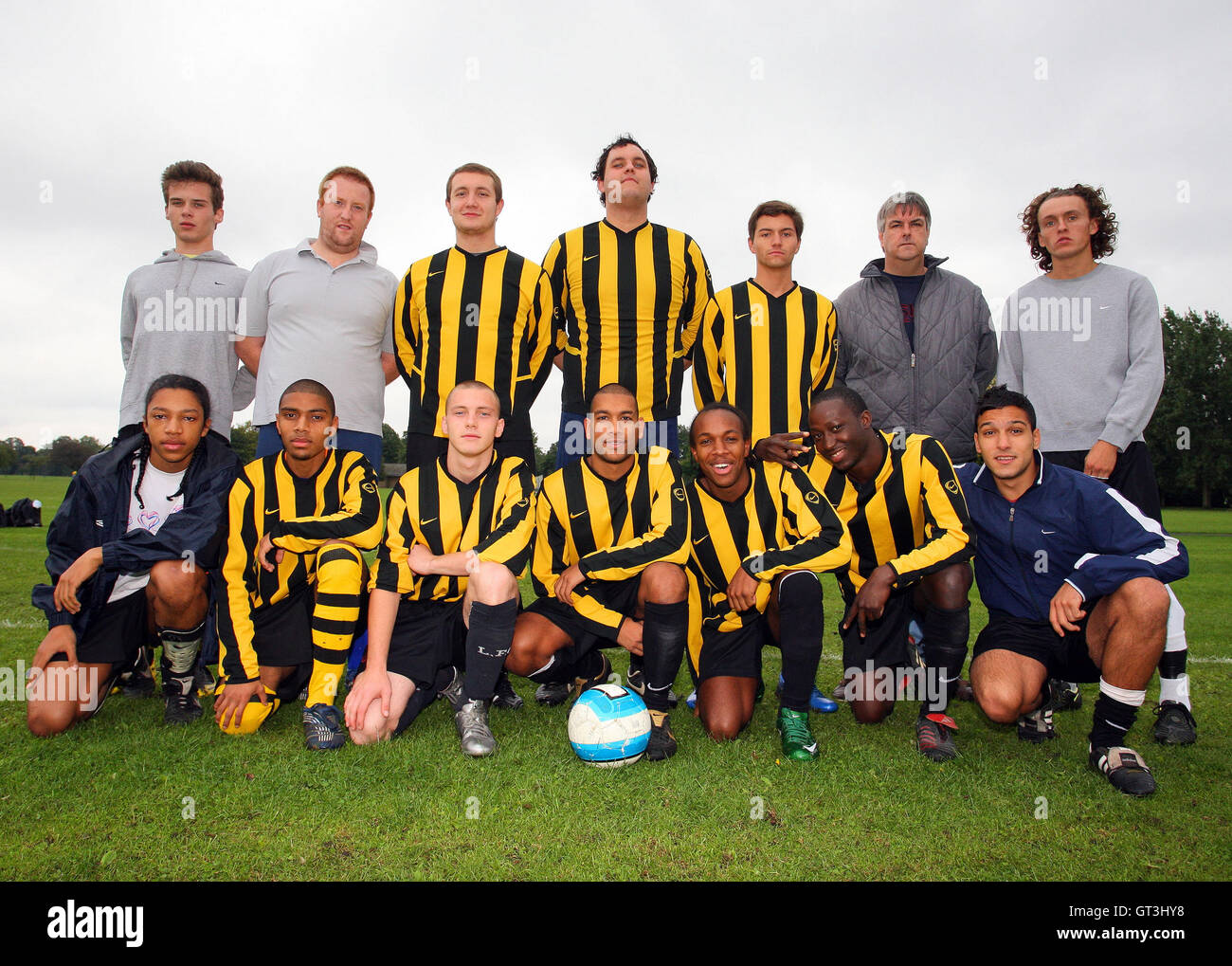 Albion Manor vs Wentworth Arms - Hackney & Leyton League at Victoria ...