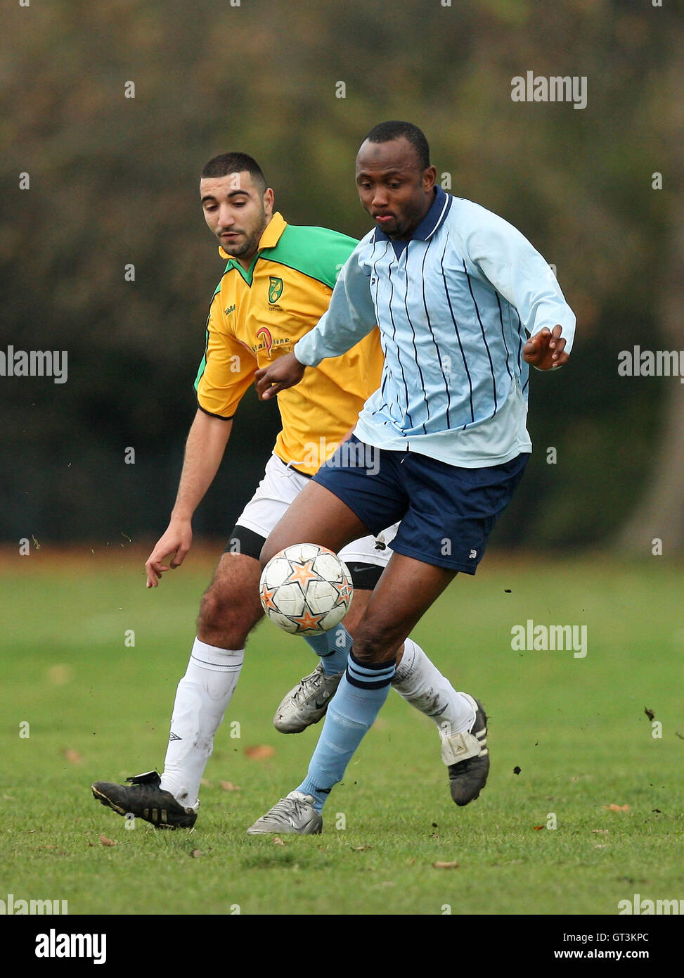 Bancroft United (yellow) vs Black Meteors - Hackney & Leyton Sunday League at Victoria Park - 08 ...