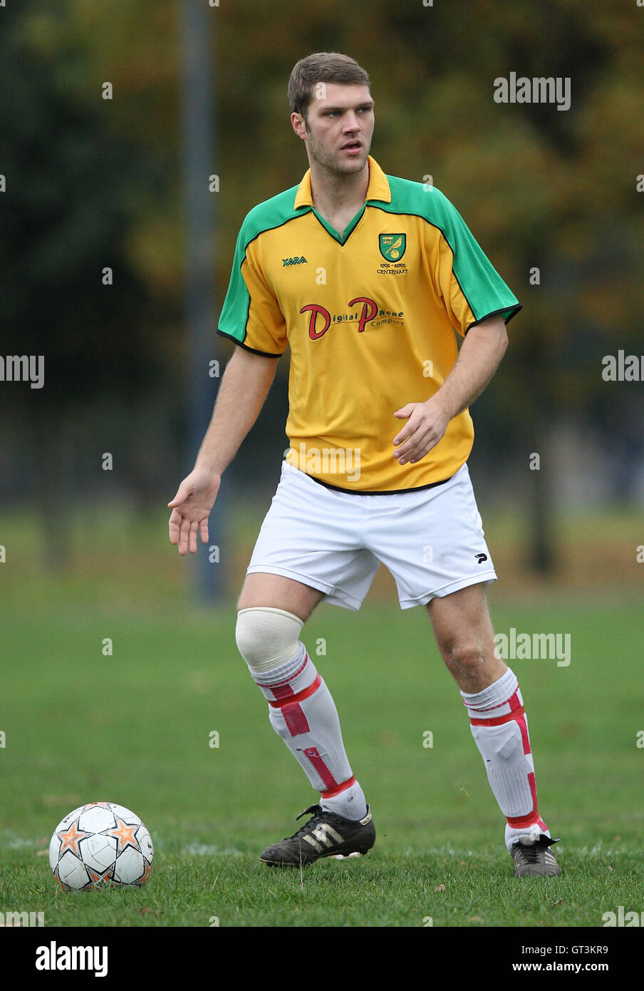 Bancroft United (yellow) vs Black Meteors - Hackney & Leyton Sunday ...