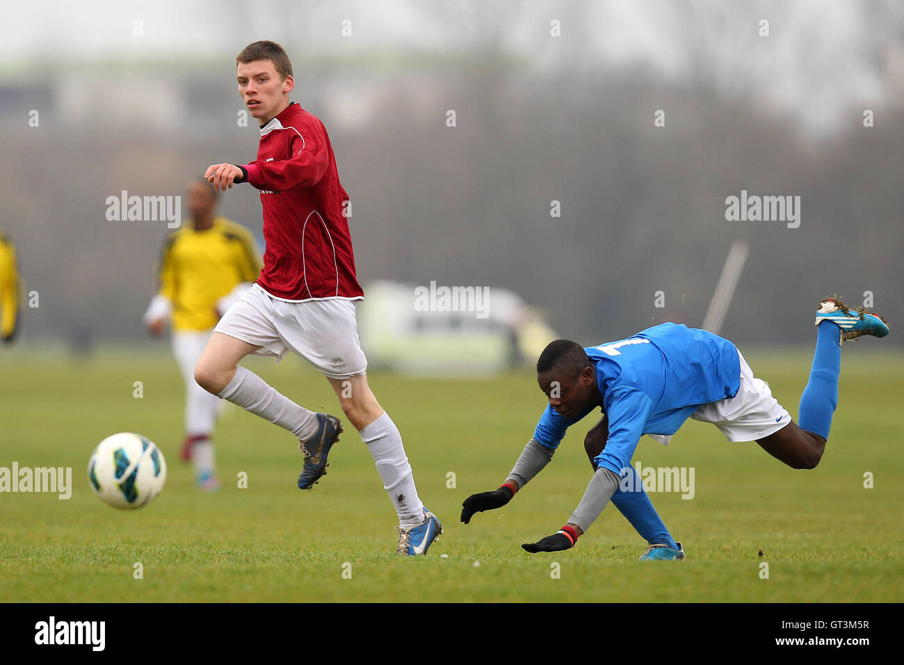 Birkbeck Orient (blue) vs Haggerston - Hackney & Leyton Sunday League ...