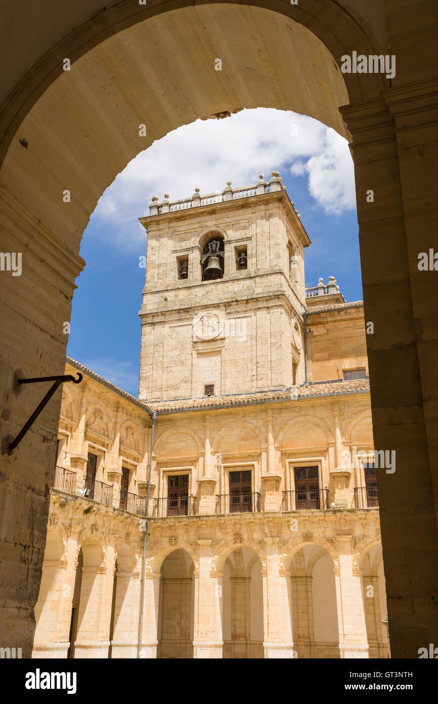 Monasterio de santiago de ucles hi-res stock photography and images - Alamy