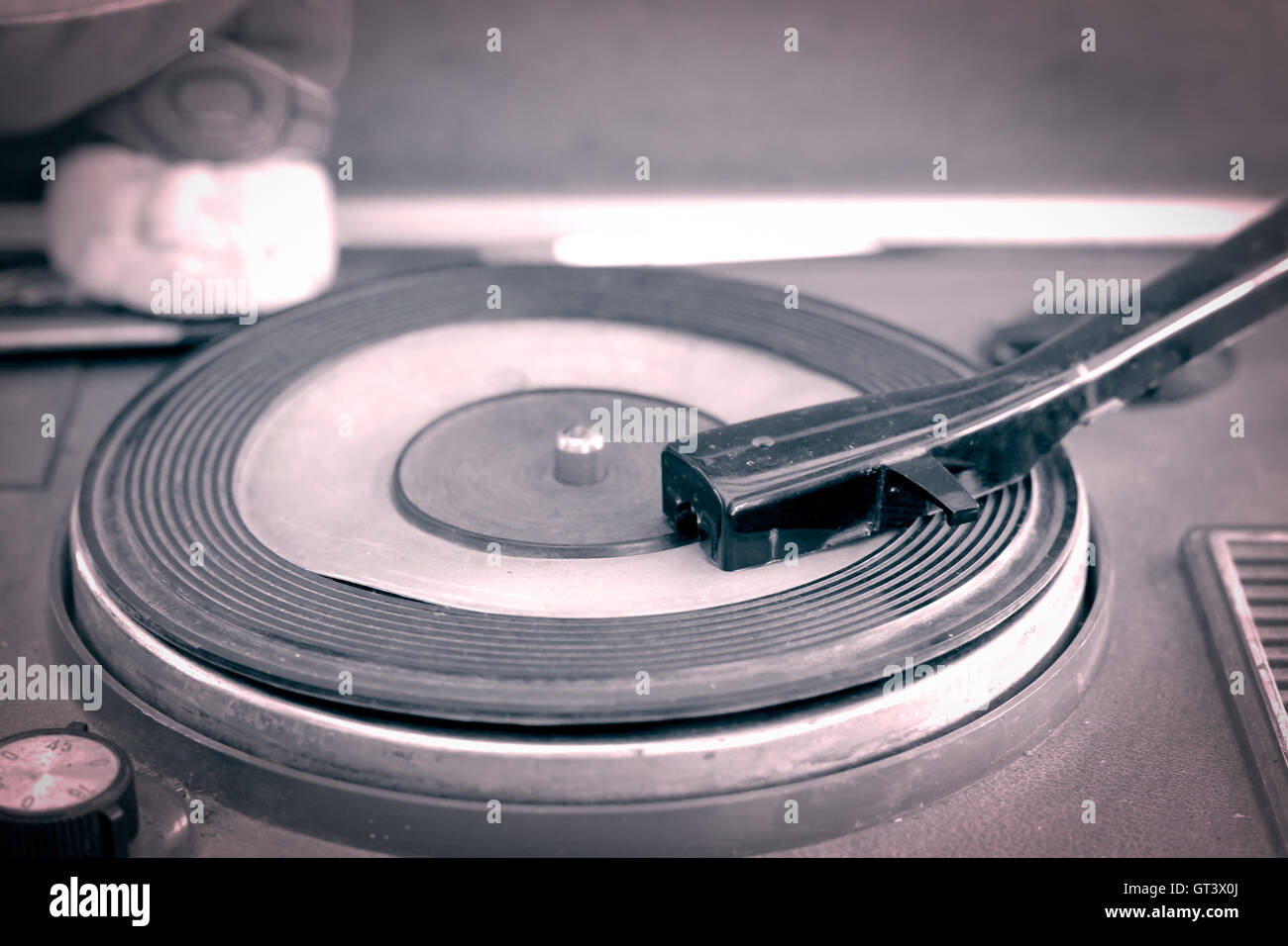 old record player Stock Photo - Alamy