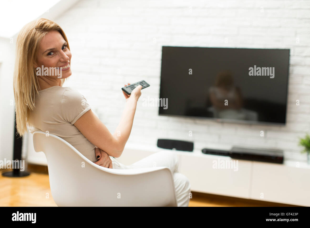 Screen control room hi-res stock photography and images - Alamy