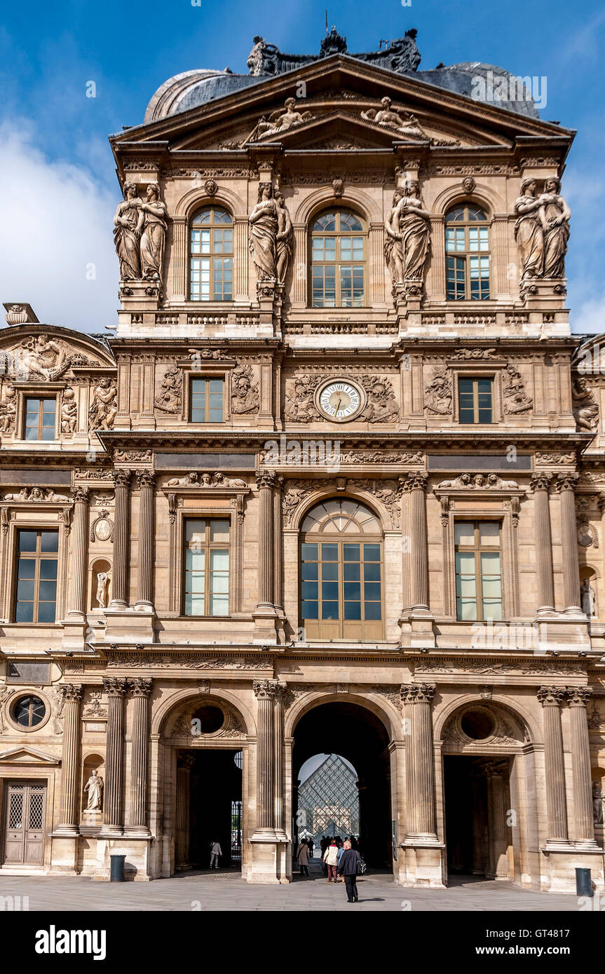 Louvre museum facade hi-res stock photography and images - Alamy