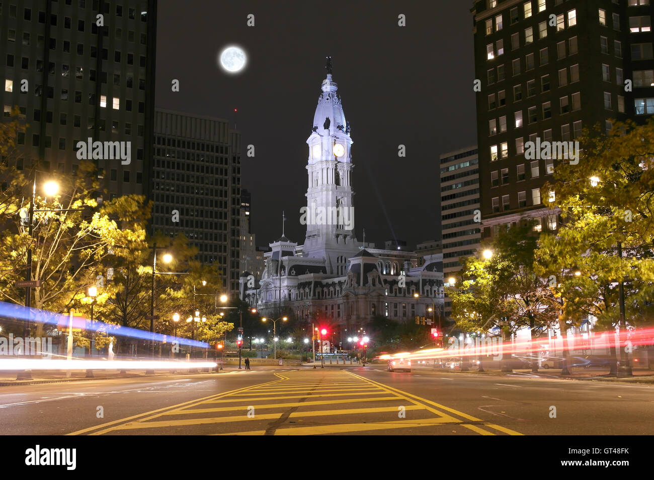 The Philadelphia City Hall building at night Stock Photo - Alamy