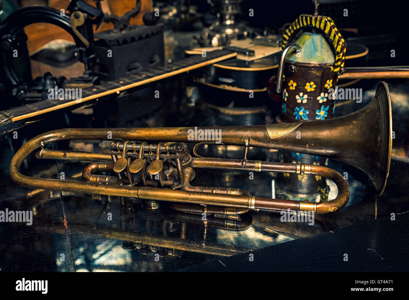 Collection of old musical instruments hi-res stock photography and ...