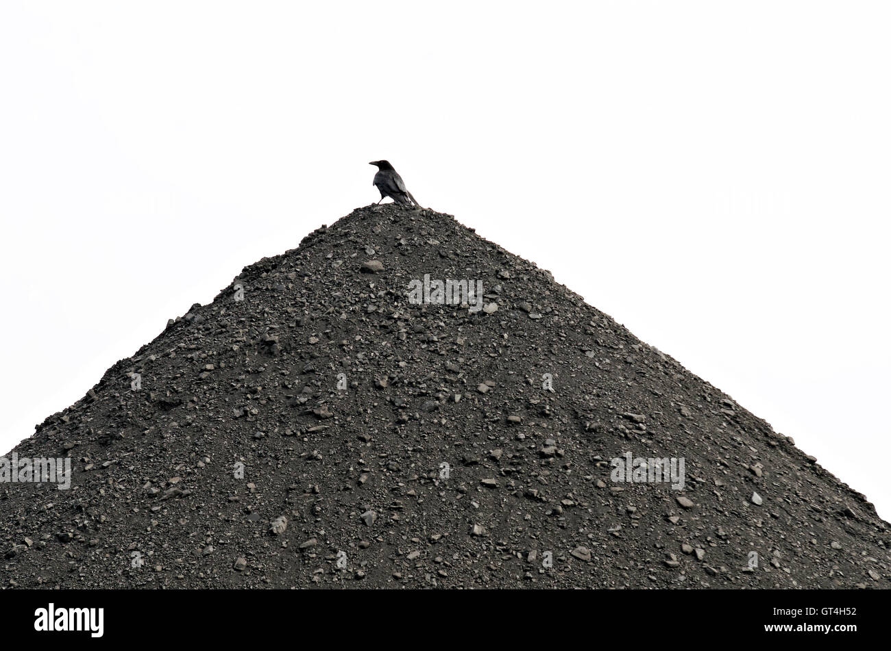 Charcoal mine hi-res stock photography and images - Alamy