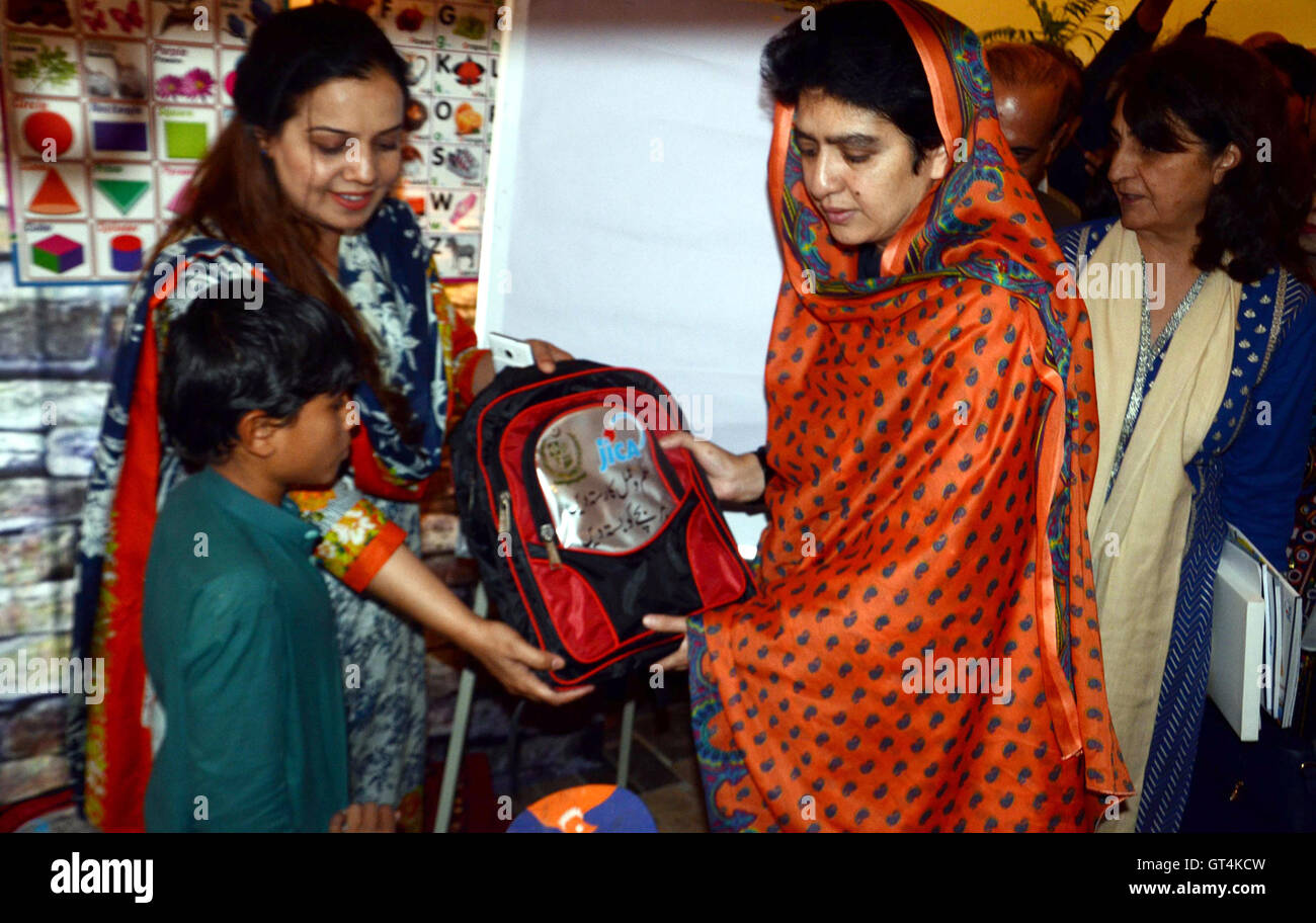 Raheela Durrani, speaker at Balochistan Assembly distributing school ...