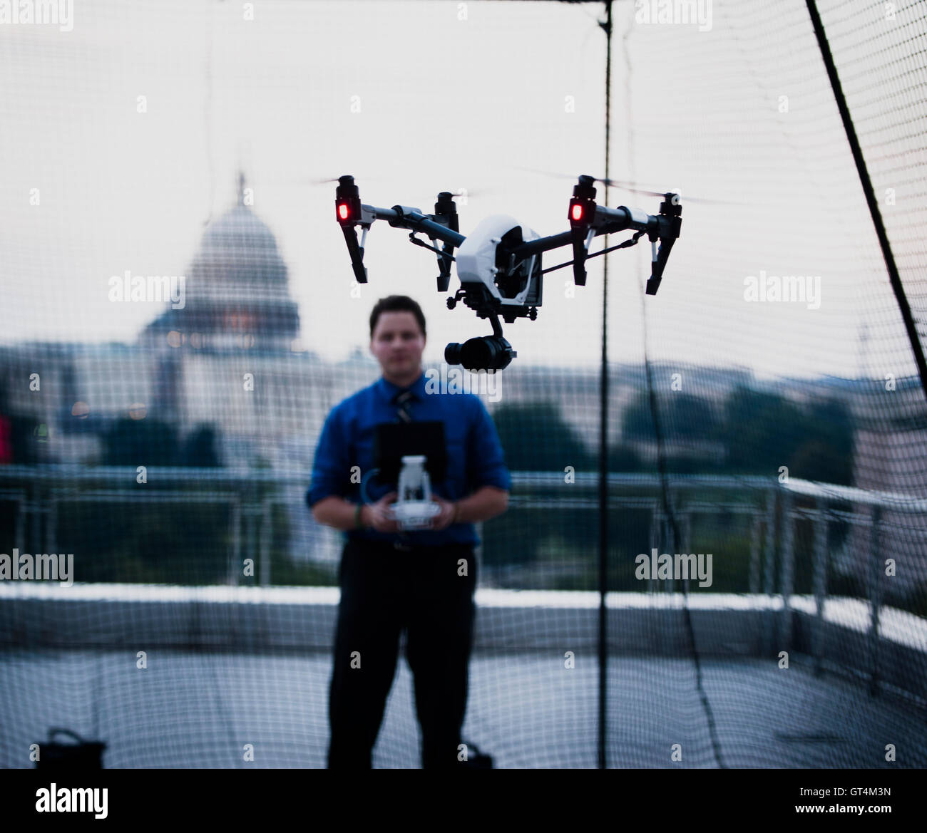 Drone prohibited areas hi-res stock photography and images - Alamy