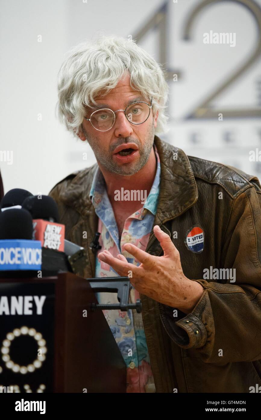 Nick Kroll at a public appearance for OH, HELLO on BROADWAY Photo Op ...