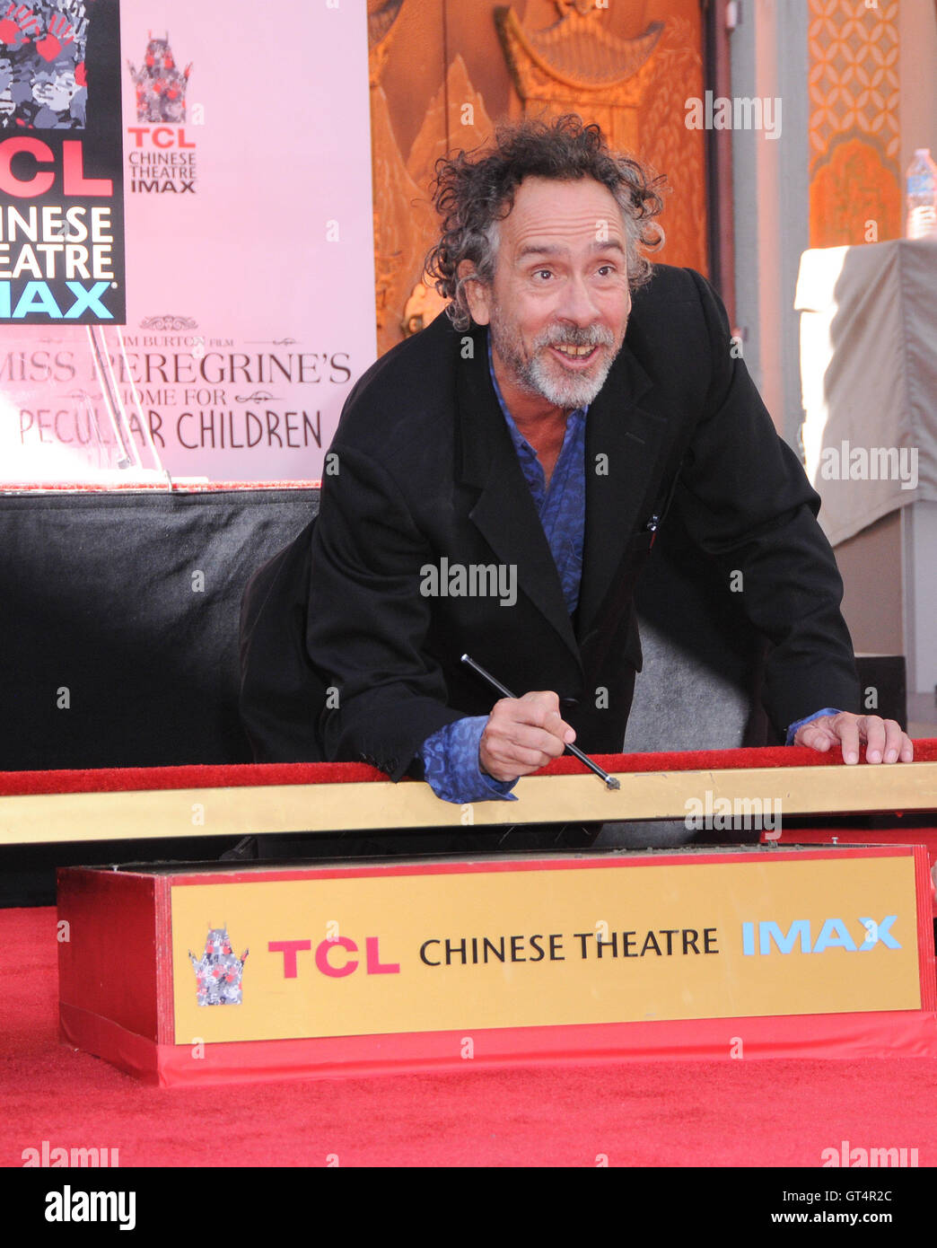 Tim burton hand footprint ceremony hi-res stock photography and images ...