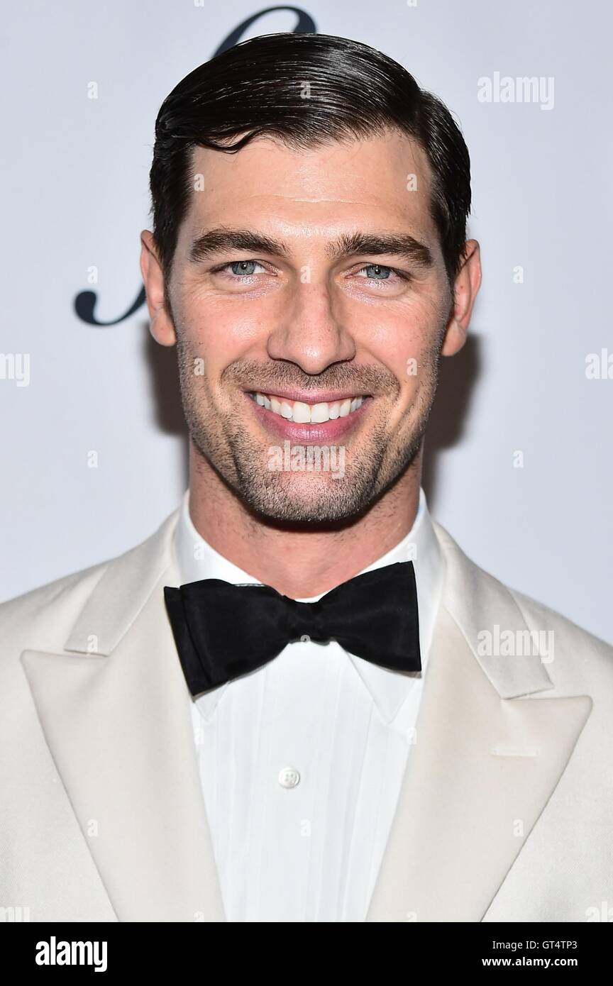 Steven Bond High Resolution Stock Photography and Images - Alamy