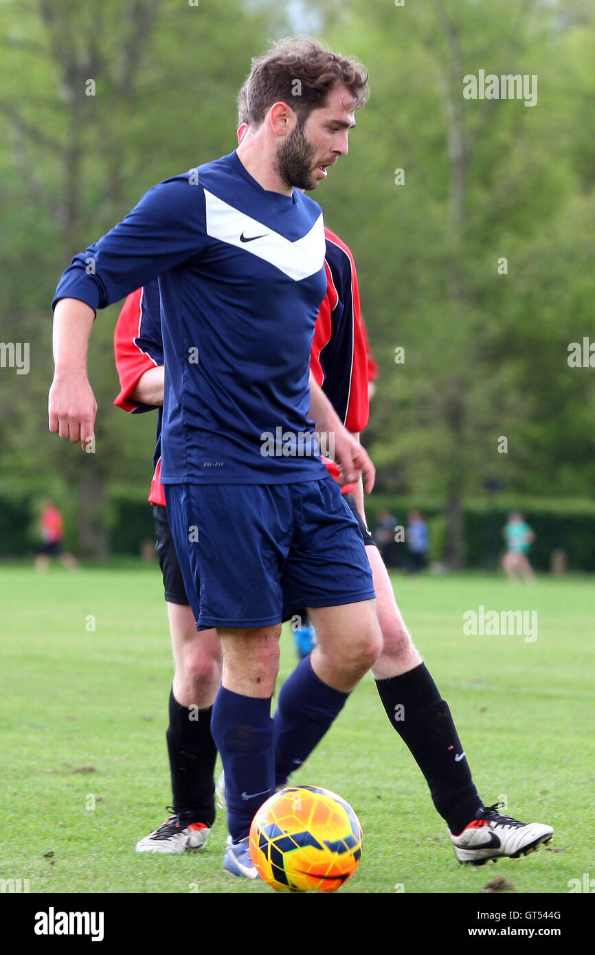 Bocca Albion (blue) vs Top Red (red) Hackney & Leyton Junior Cup Final ...