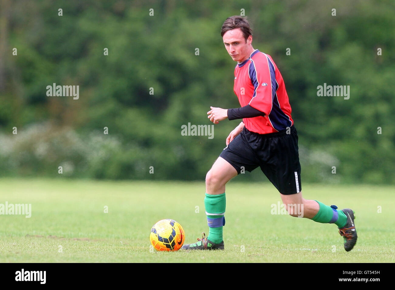Bocca Albion (blue) vs Top Red (red) Hackney & Leyton Junior Cup Final ...