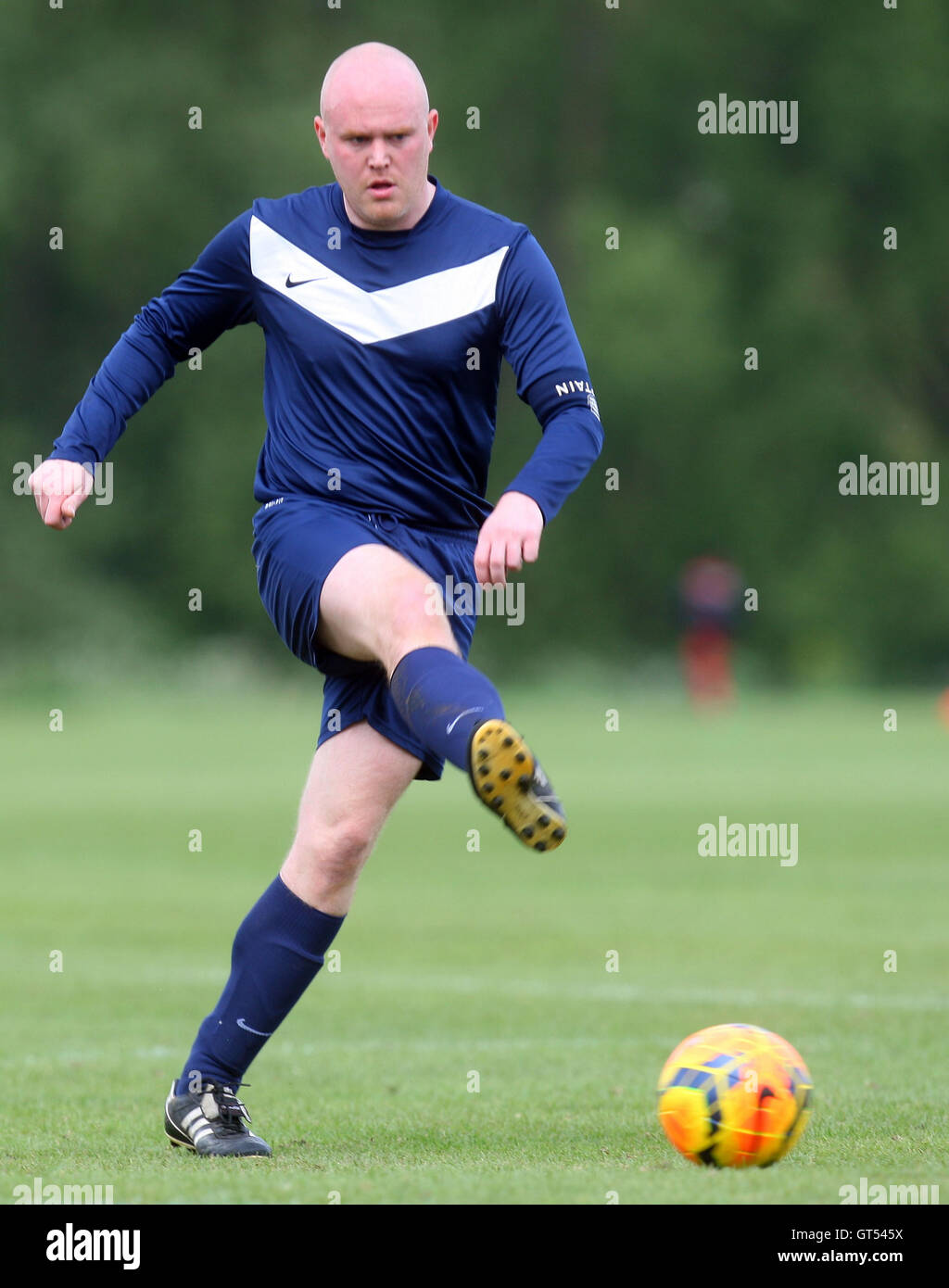 Bocca Albion (blue) vs Top Red (red) Hackney & Leyton Junior Cup Final ...