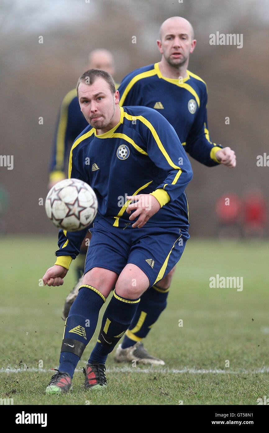 Delta (dark blue) vs Jay Cubed (yellow/blue) - Hackney & Leyton Sunday ...
