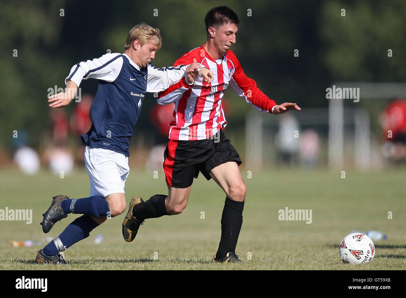 East London Spartans (red/white) vs Lord Morpeth (blue/white) - Hackney ...
