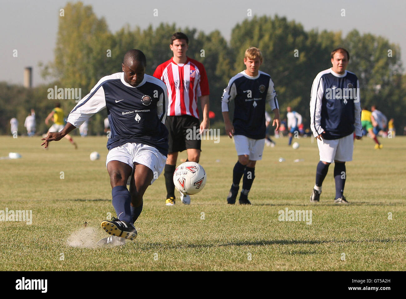 East London Spartans (red/white) vs Lord Morpeth (blue/white) - Hackney ...