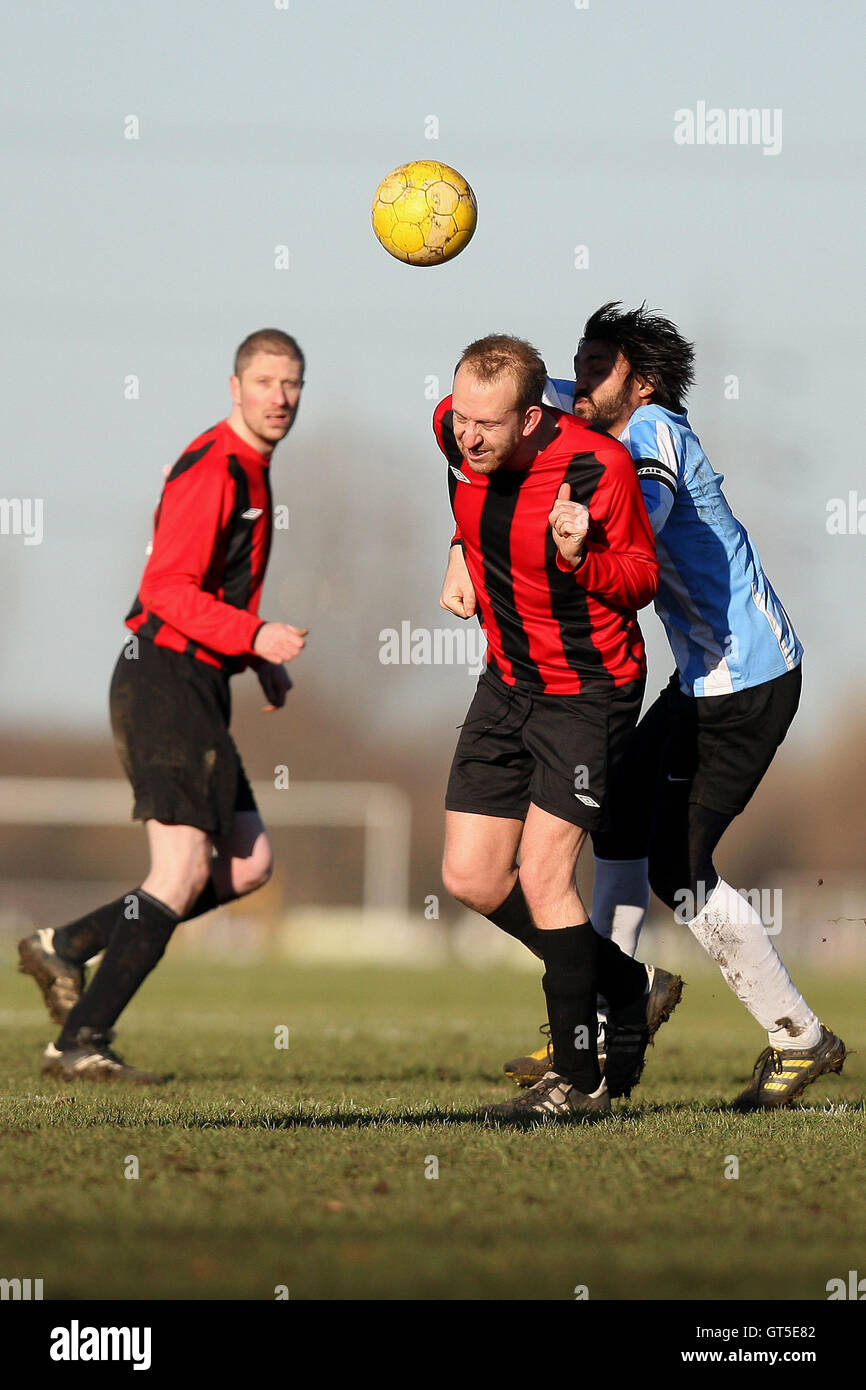 Florist Arms (red/black) vs Para Siempre (light blue/white) - Hackney ...