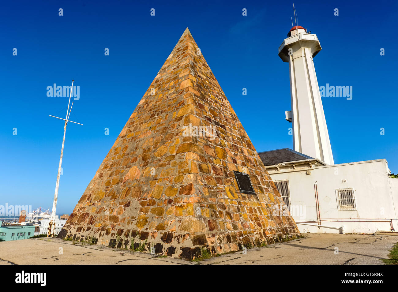 Port elizabeth lighthouse hi-res stock photography and images - Alamy