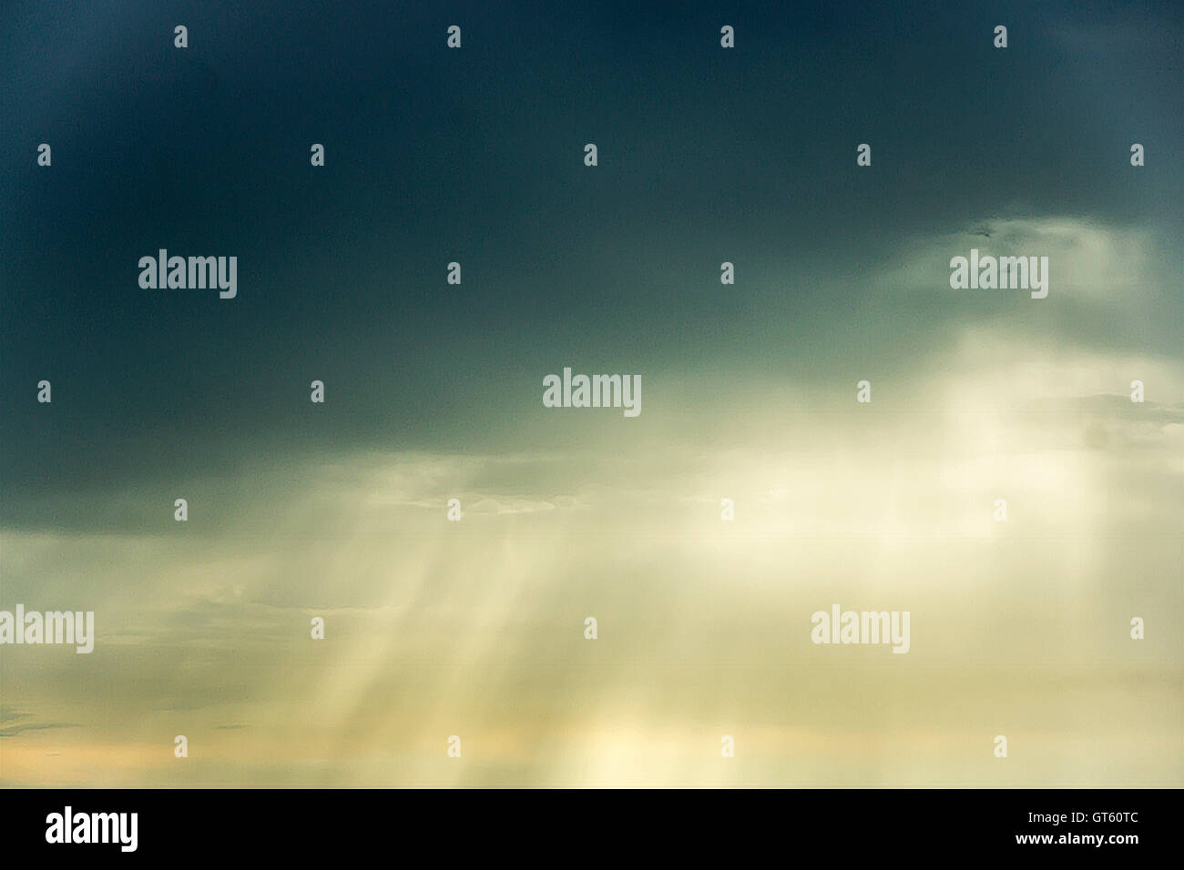 Storm and lightning background hi-res stock photography and images - Alamy