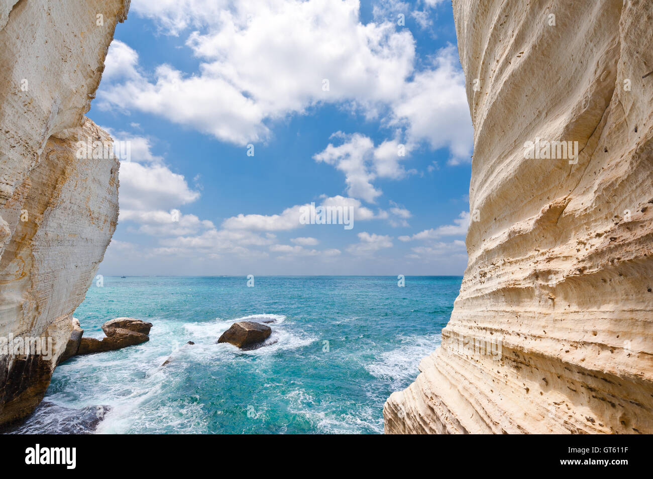 Border of clouds hi-res stock photography and images - Alamy