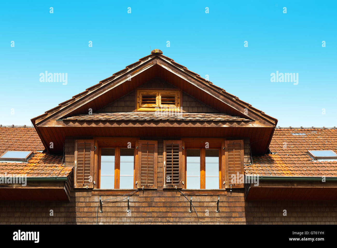Swiss chalet style architecture hi-res stock photography and images - Alamy
