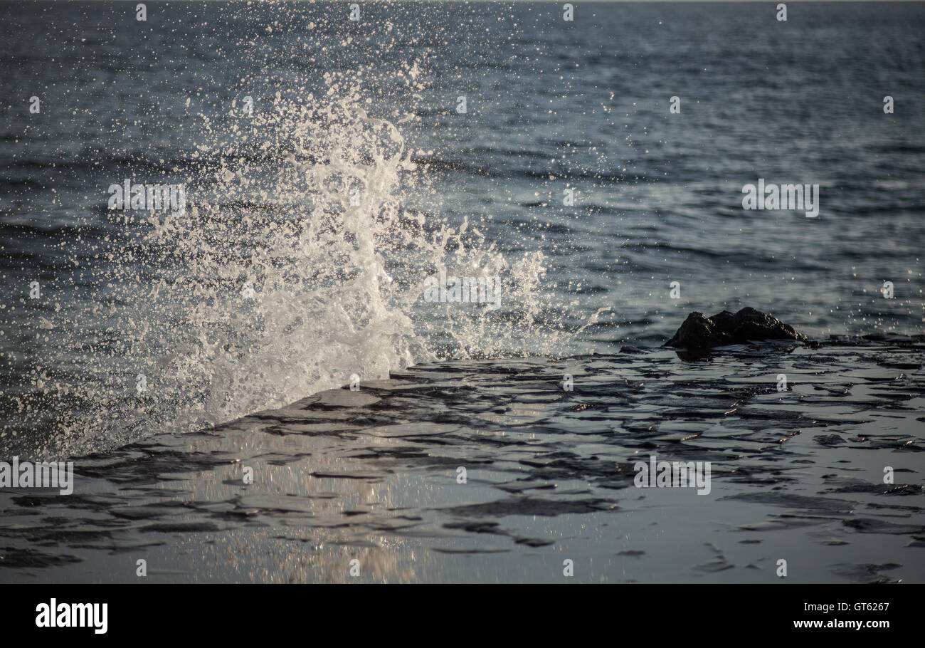 Sea water splashes hi-res stock photography and images - Alamy