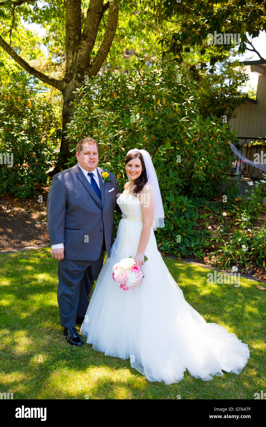 Bride and Groom Wedding Day Stock Photo - Alamy