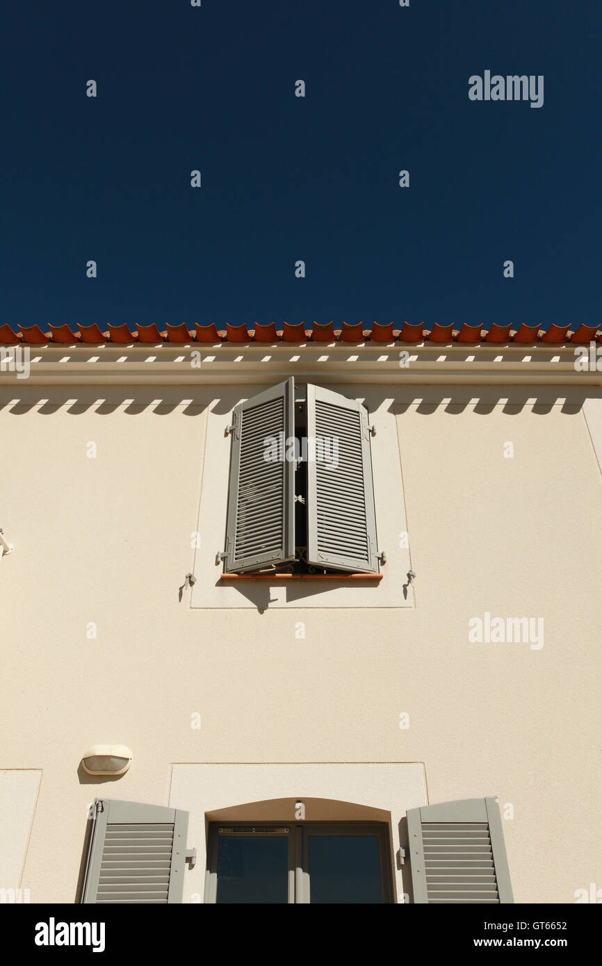 Whitewashed villa italy hi-res stock photography and images - Alamy