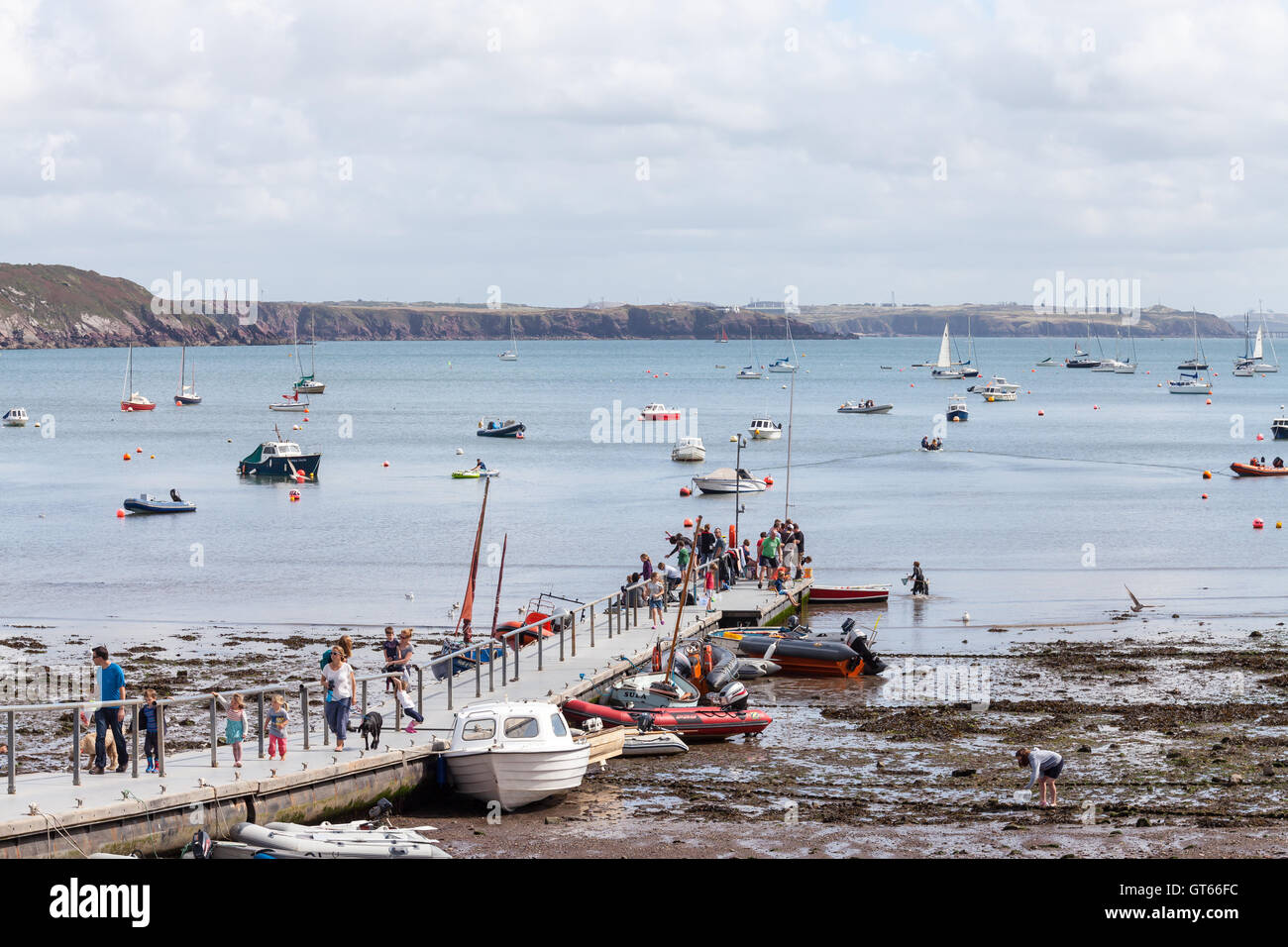 Dale sailing hi-res stock photography and images - Alamy