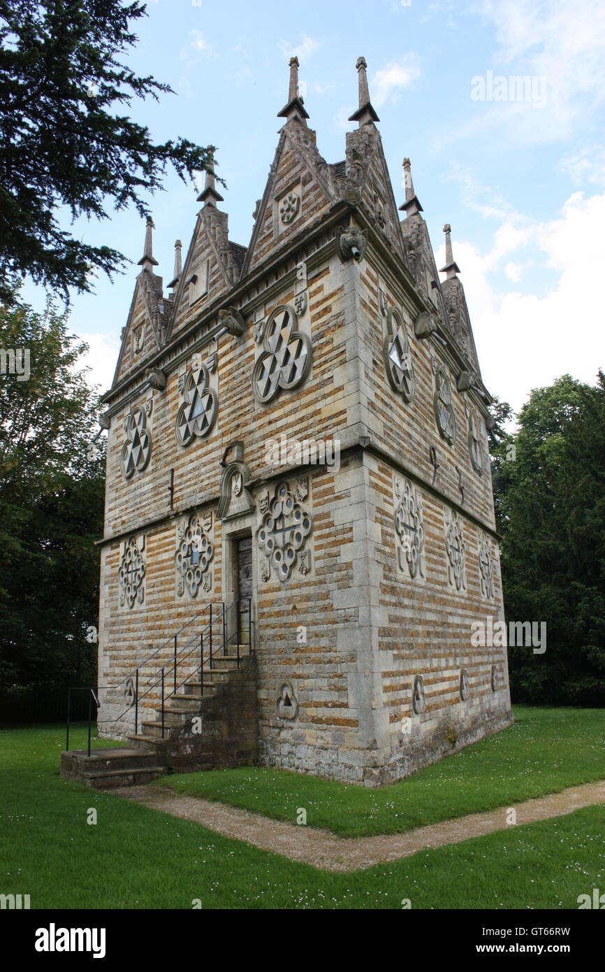 Rushton Triangular Tower, Rushton, Northamptonshire, England Stock ...