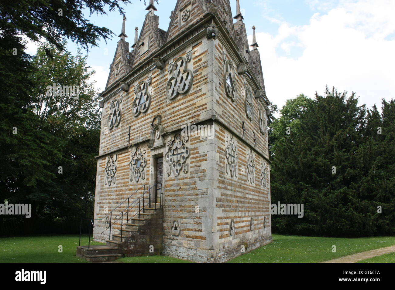 Rushton Triangular Tower, Rushton, Northamptonshire, England Stock ...