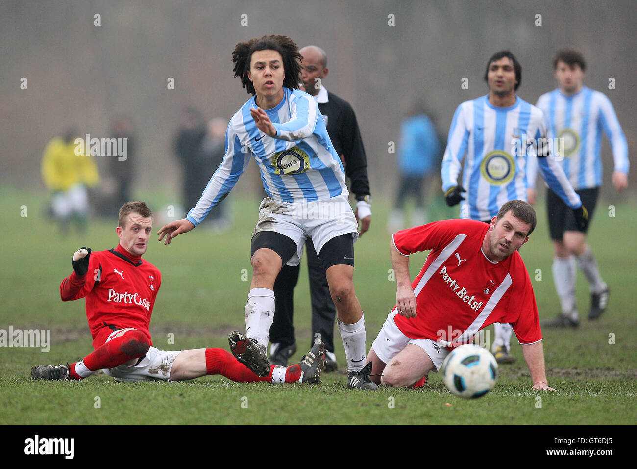 Hackney Os (red) vs Para Siempre (light blue/white) - Hackney & Leyton ...