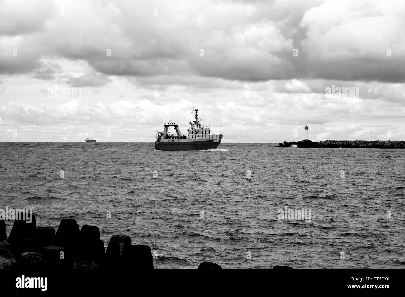 Geometric minimal boat hi-res stock photography and images - Alamy