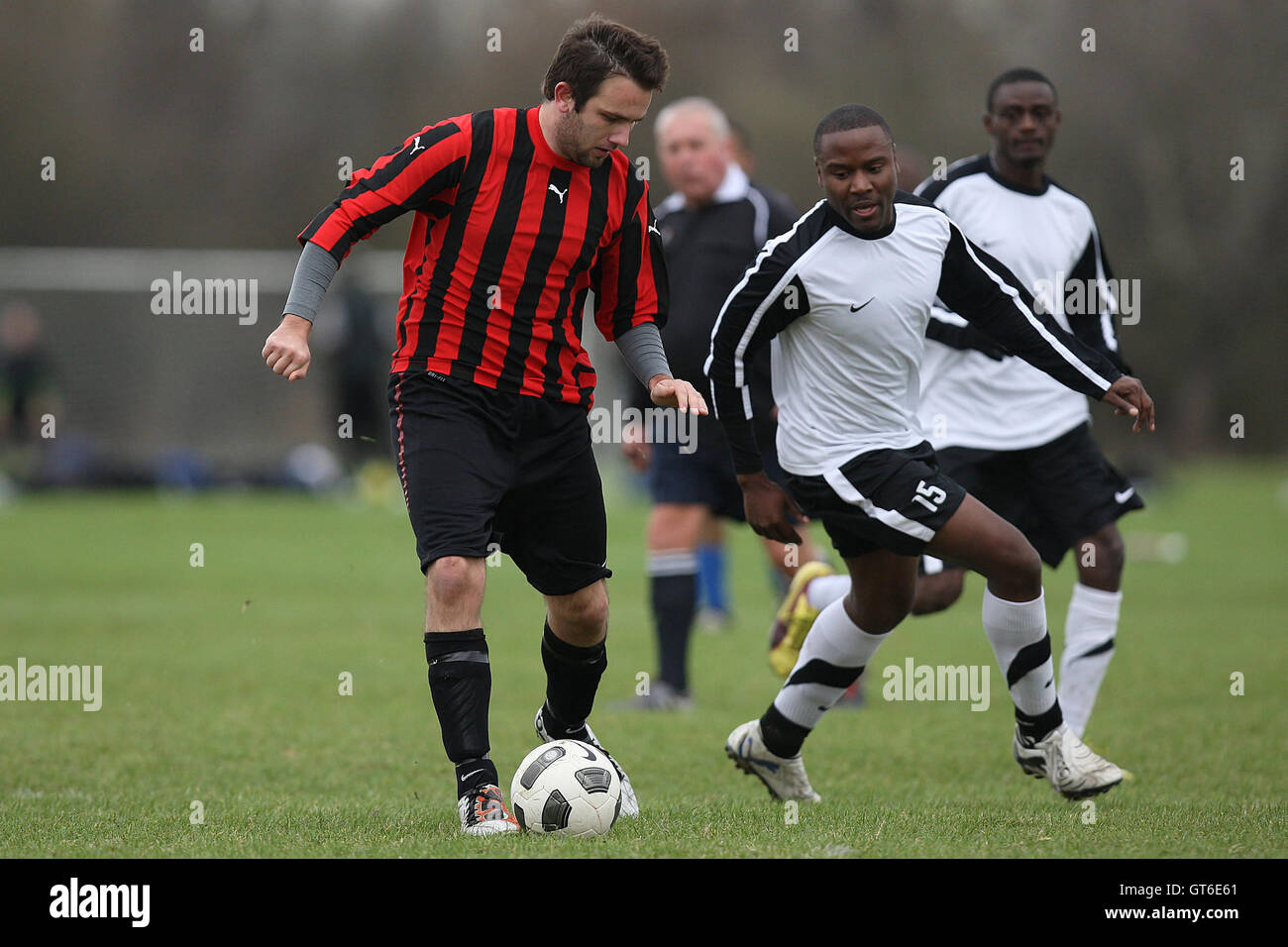 Highfield (white/black) vs Midfield (Hackney) - Hackney & Leyton Sunday ...