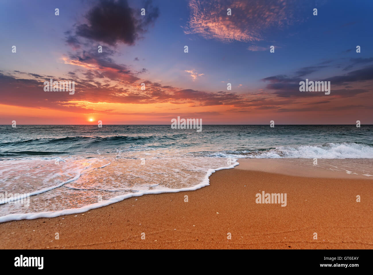 Panorama beautiful natural beach hi-res stock photography and images ...