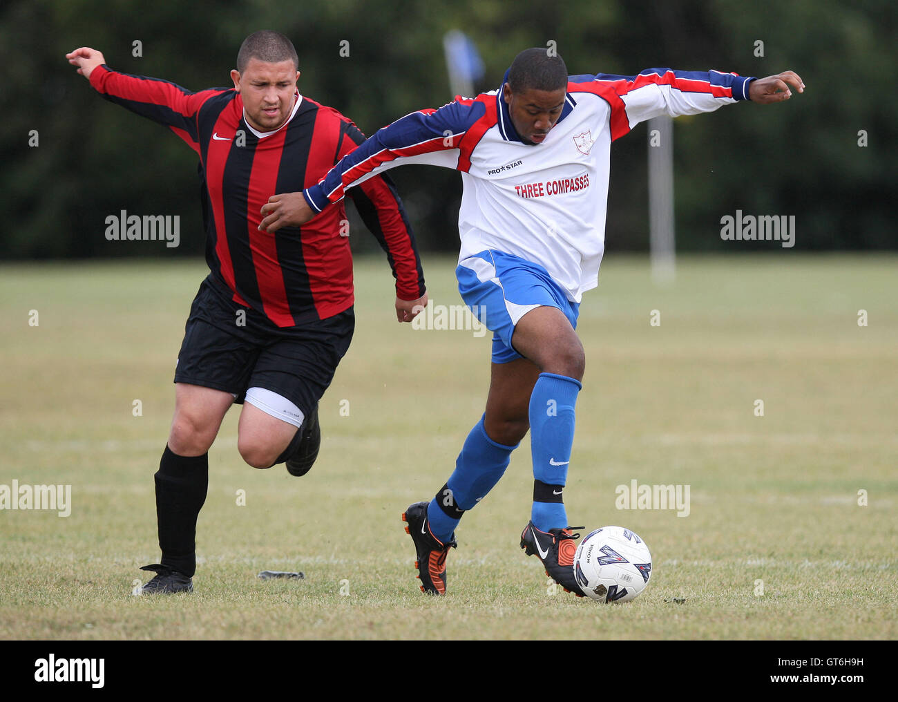 Lapton (red/black) vs Three Compasses - Hackney & Leyton League Sunday ...