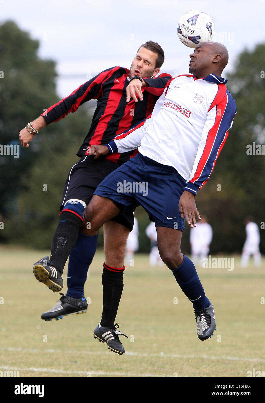 Lapton (red/black) vs Three Compasses - Hackney & Leyton League Sunday ...