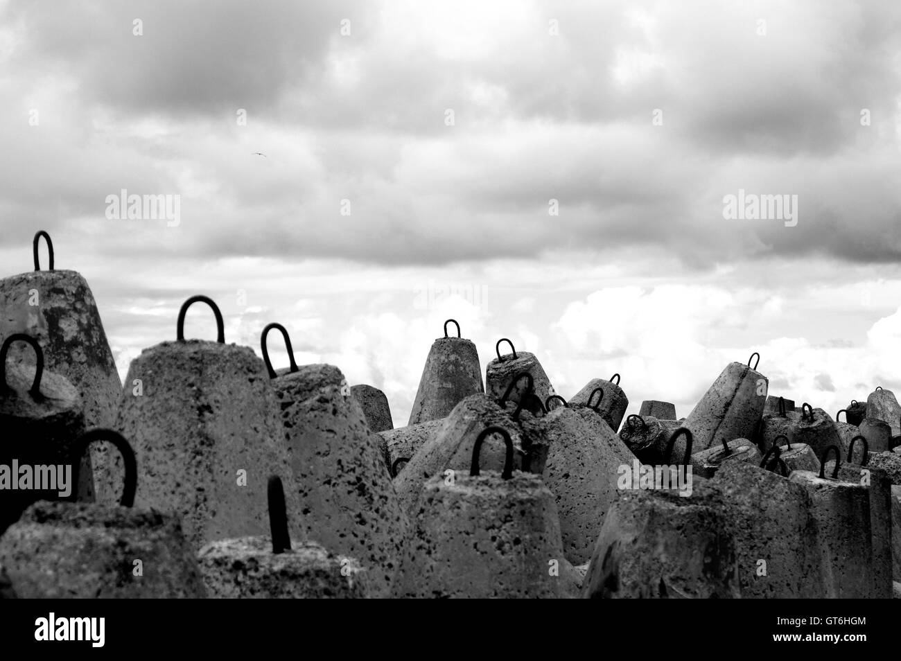 Mole, Jetty, Breakwater, Bulwark, Pier, Quay, Dam, Silhouettes Stock ...
