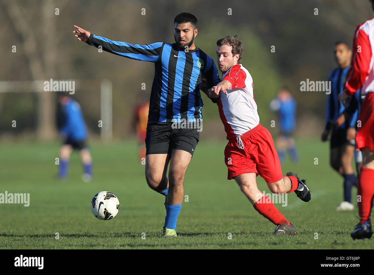 Maddigans (red/white) vs NLM FC - Hackney & Leyton Sunday League Jack ...