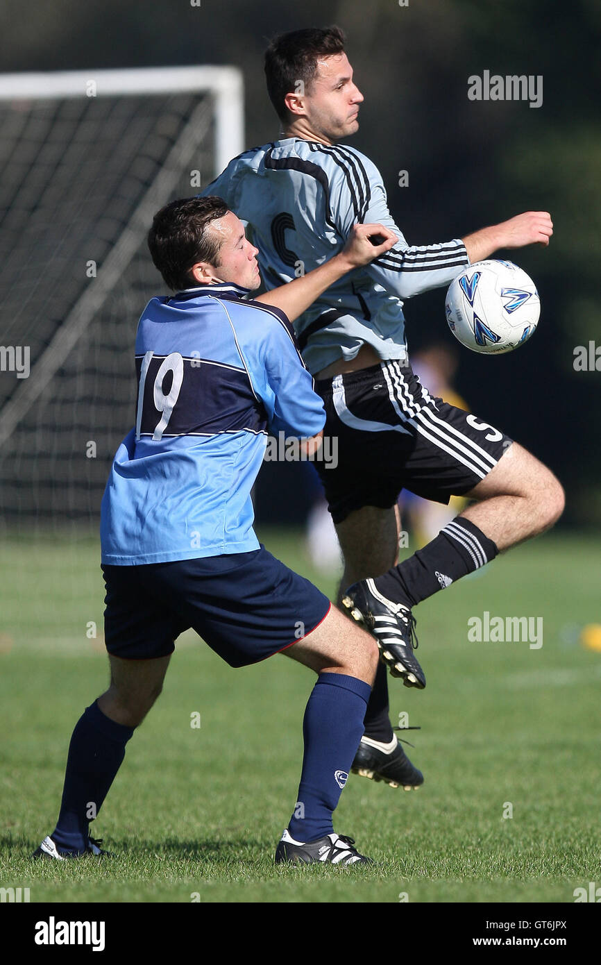 Midfield Hackney (blue) vs Shoreditch Fire Penguins - Hackney & Leyton ...