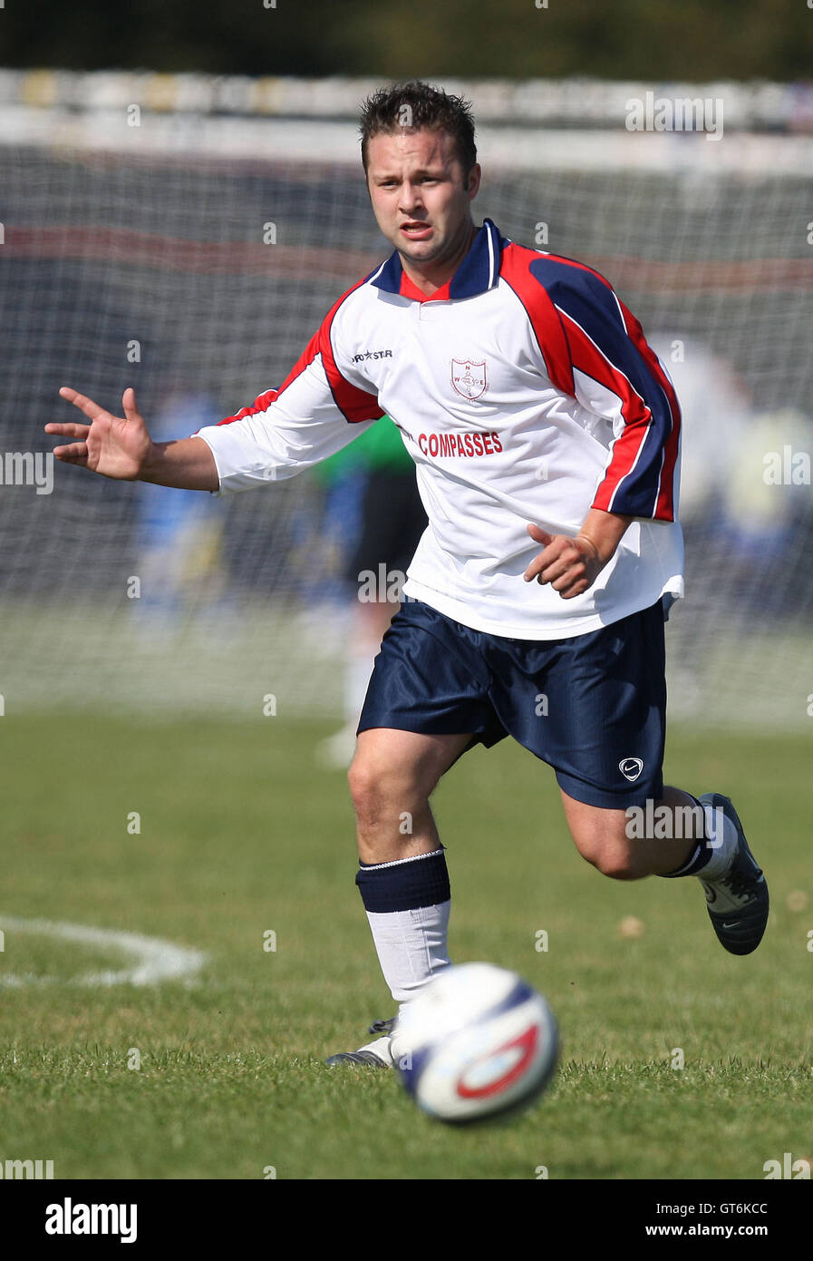 MSW (blue/white hoops) vs Three Compasses - Hackney & Leyton League at ...
