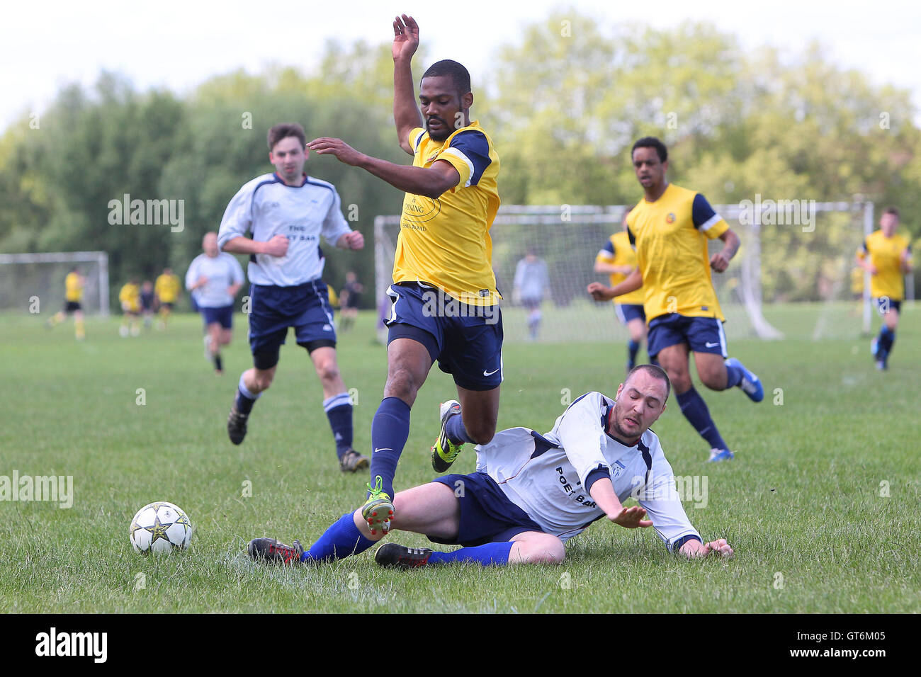 Mustard (yellow/blue) vs Wounded Knee - Hackney & Leyton Sunday League ...