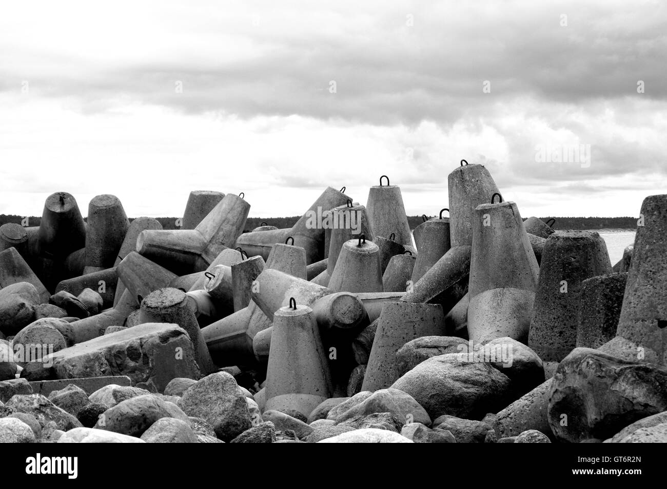 Mole, Jetty, Breakwater, Bulwark, Pier, Quay, Dam, Silhouettes Stock ...