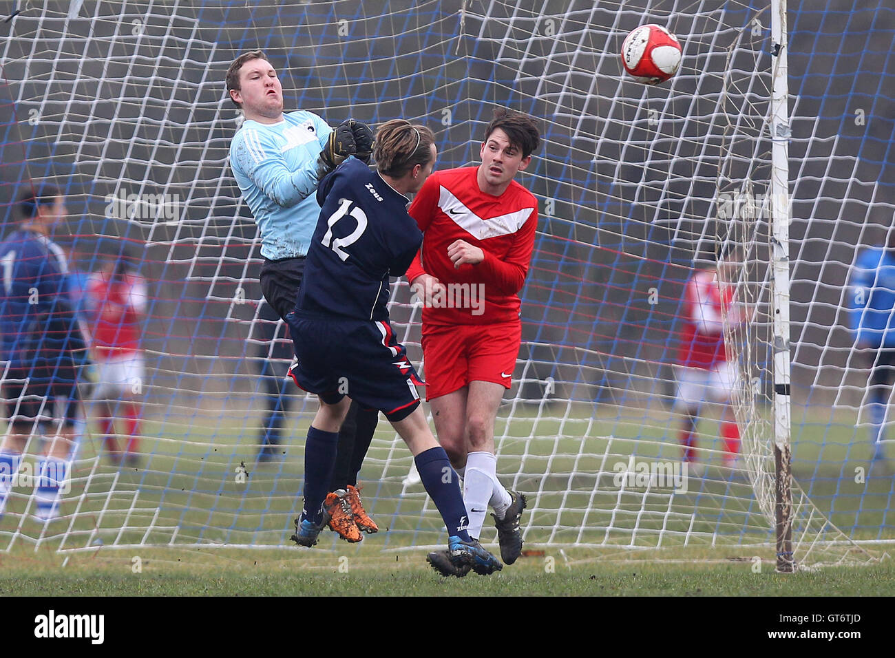 Shakespeare (red) vs MDM United - Hackney & Leyton Sunday League Dickie ...