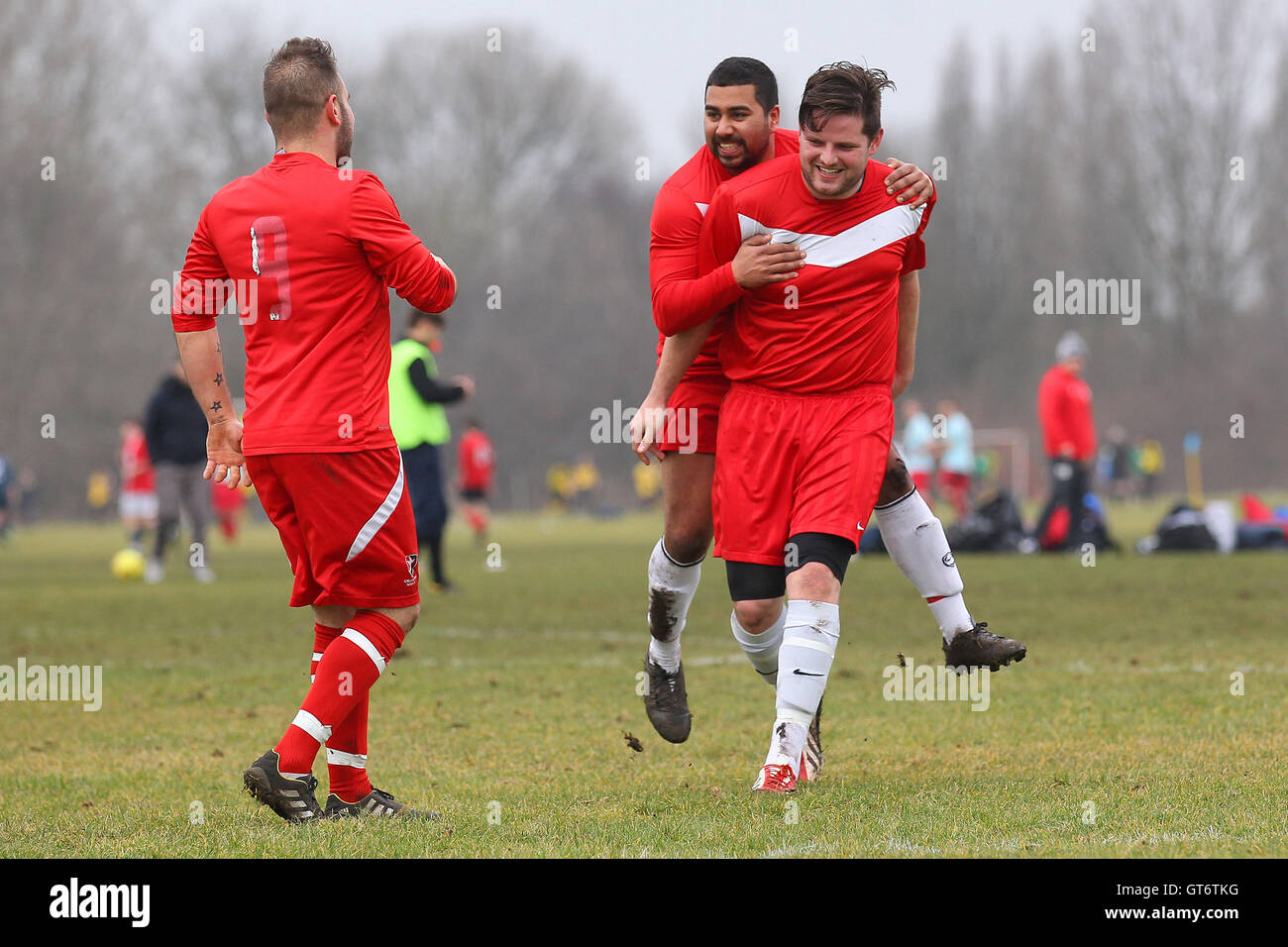 Shakespeare (red) vs MDM United - Hackney & Leyton Sunday League ...