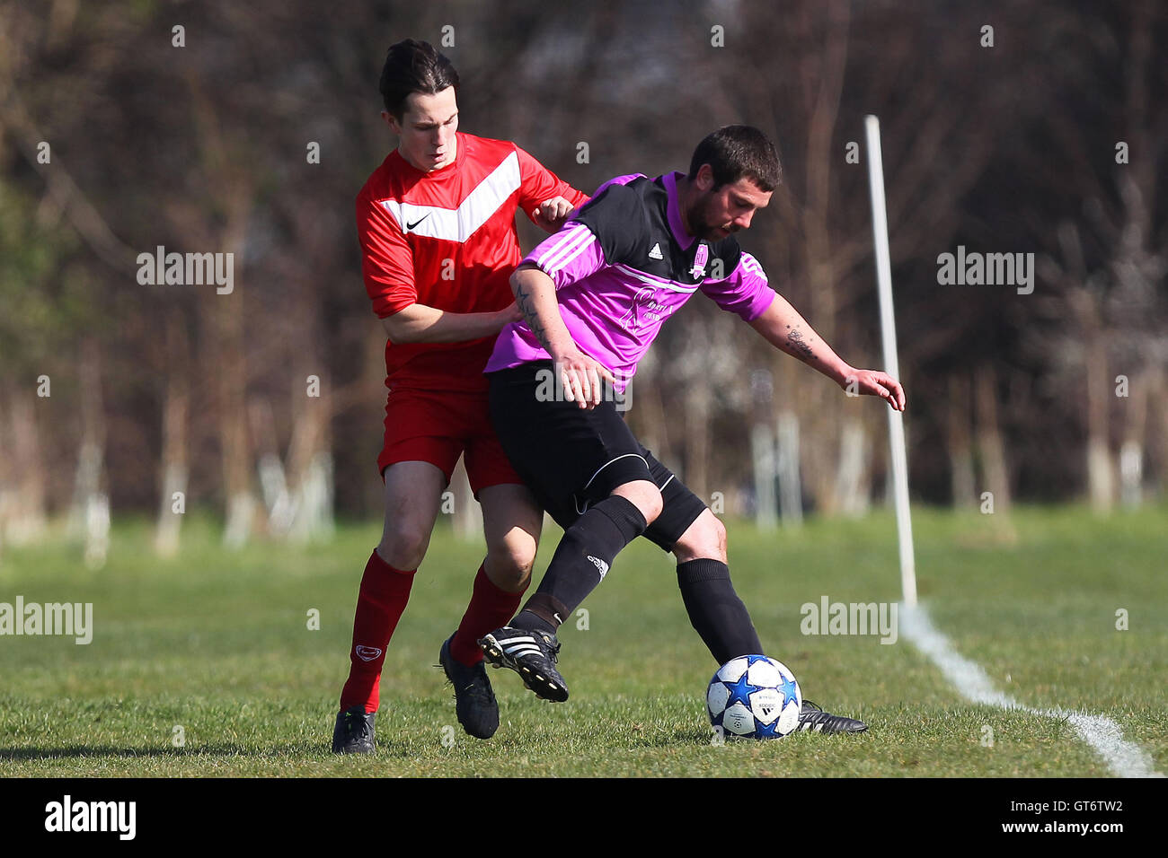 Shakespeare (red) vs RL United - Hackney & Leyton Sunday League Dickie ...