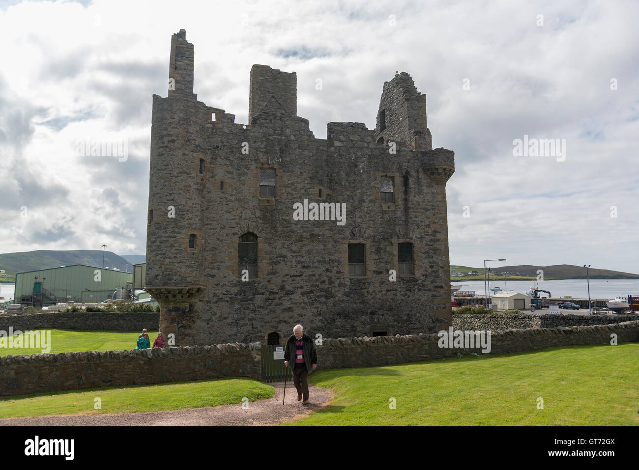 Scalloway castle in Lerwick Shetland Islands Scotland Stock Photo - Alamy